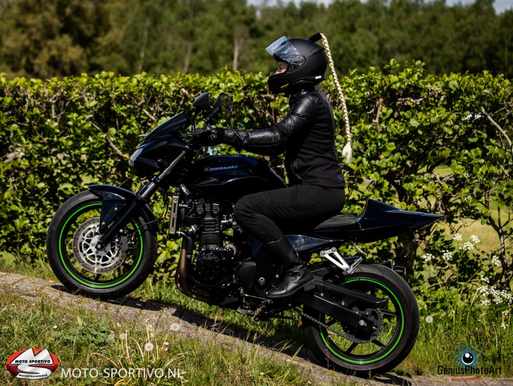 Review: Motorspeeltuin en bochtentraining | Motormeiden