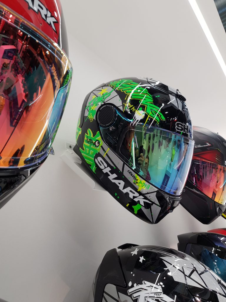 Top-20: Dit zijn de trends voor motorhelmen van 2020 | Motormeiden