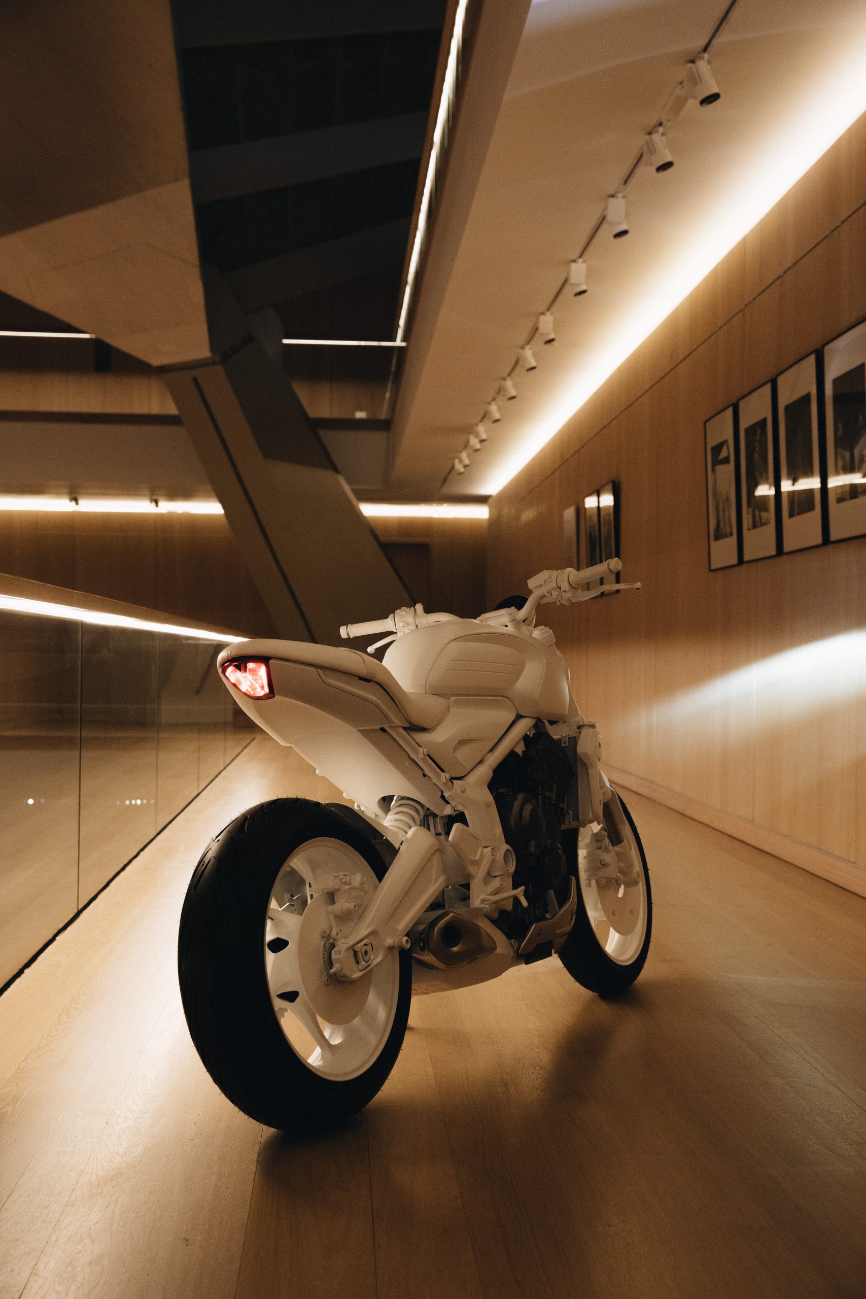 NIEUW TRIUMPH TRIDENT ‘DESIGN PROTOTYPE’ | Motormeiden