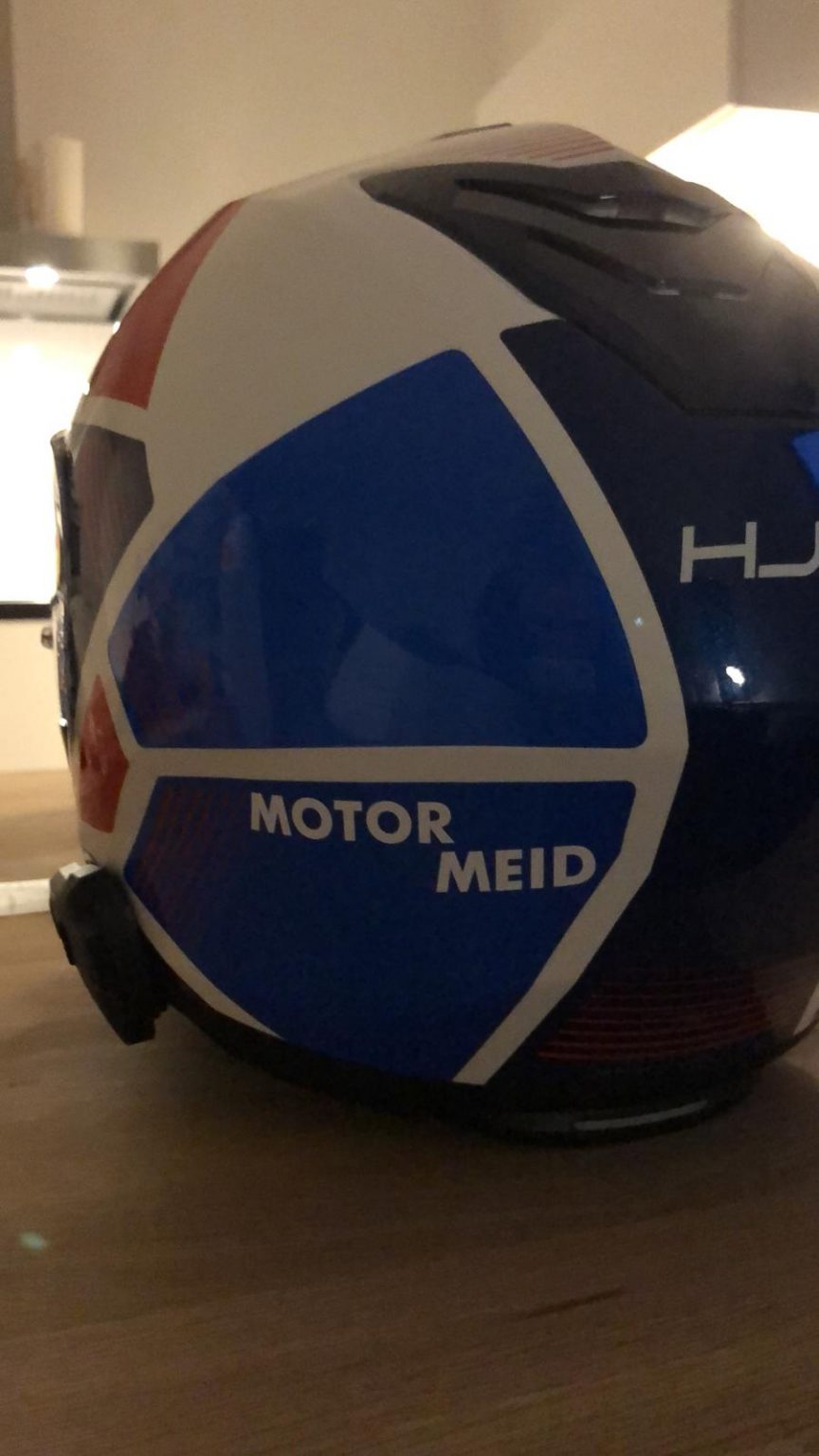 Helmstickers Motormeid bijna uitverkocht! | Motormeiden